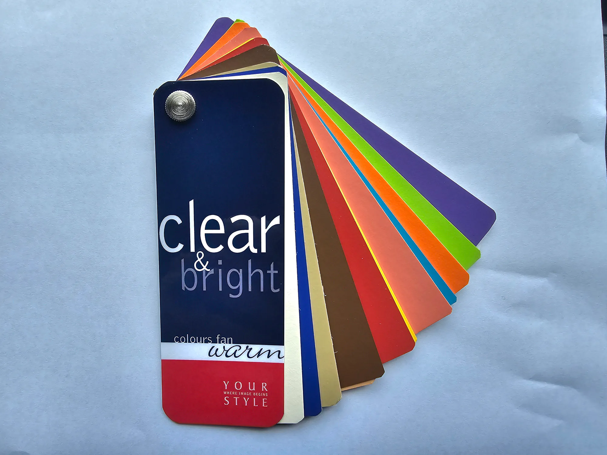 What does it mean to ‘get your colours done’?